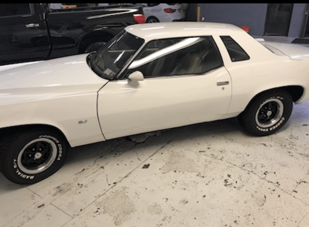 1977 Pontiac Grand Prix SJ 400 - A TOUCH OF CLASSICS