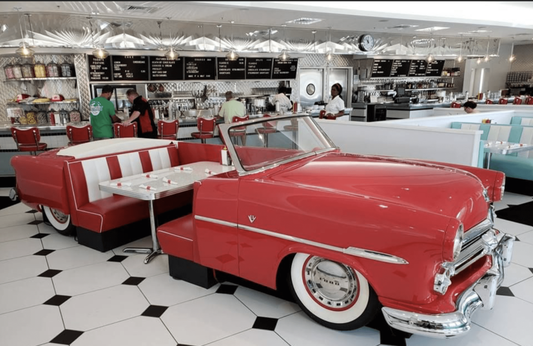 Classic Car Cafe Seat - A TOUCH OF CLASSICS